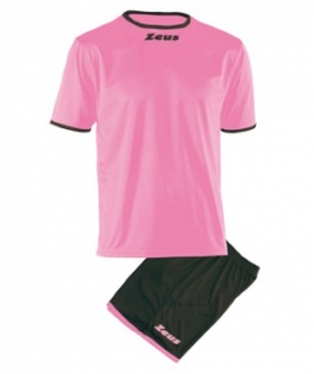 Completini da calcio personalizzati - Abbigliamento Sportivo